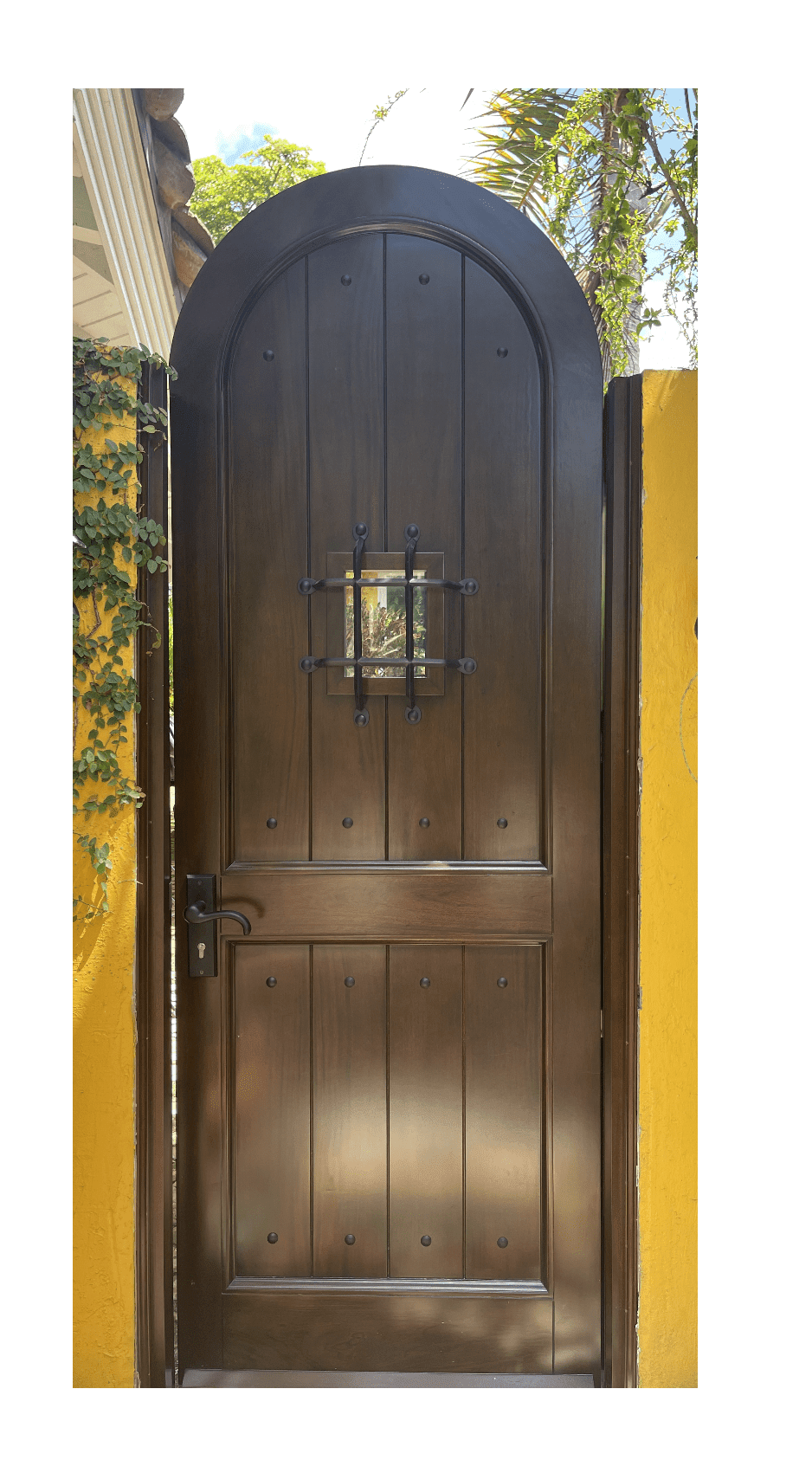 LYNNE GATE DOOR | Bellini Mastercraft